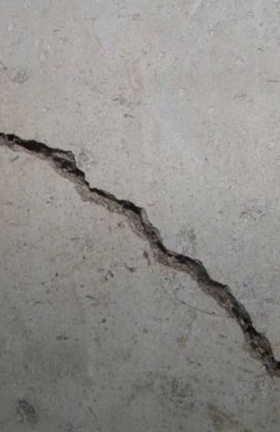 Cracks in Concrete Walls - Signs of Foundation Problems